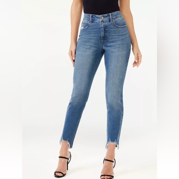 sofia by sofia vergara | Jeans | Sofia Vergara Adora Curvy Girlfriend 2 Light Medium Wash Denim ...
